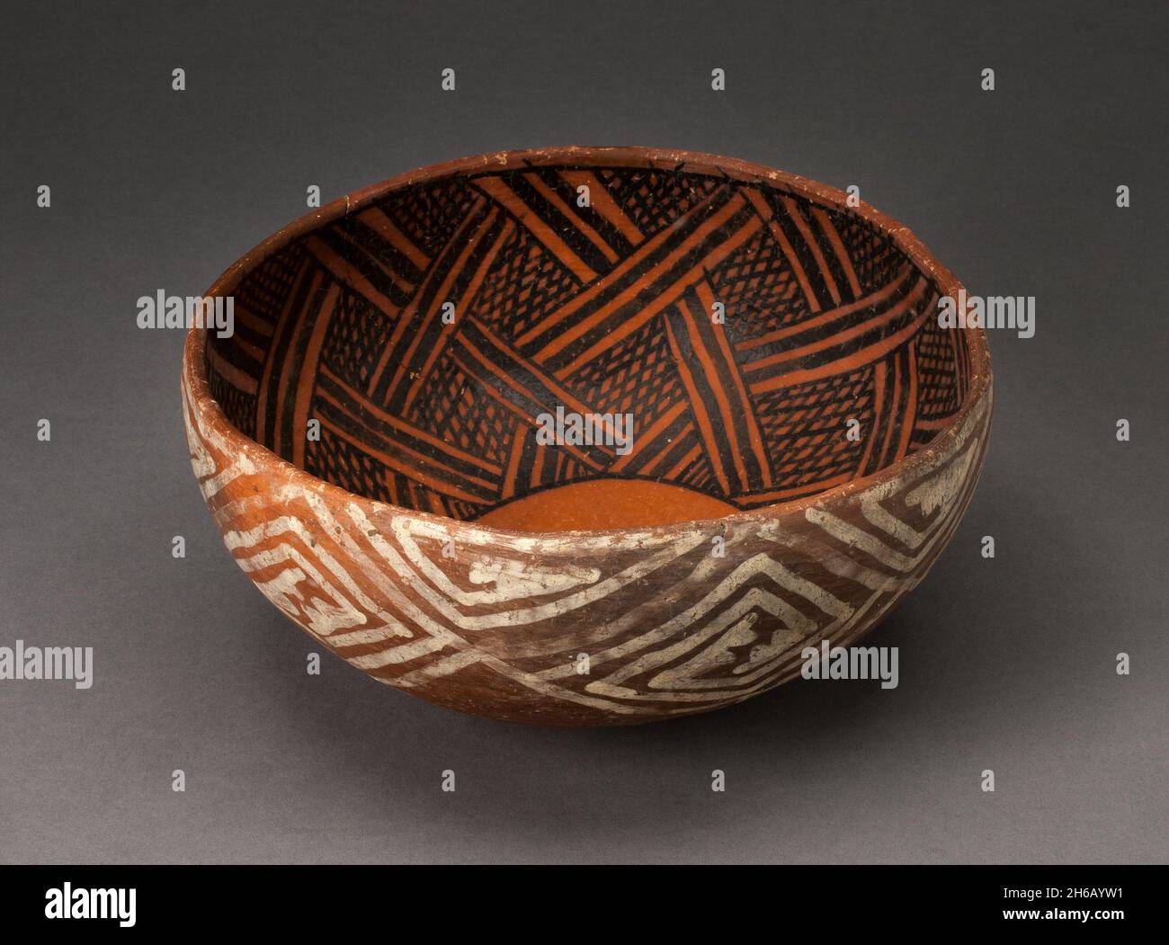 Bowl with Black Interlocking Lattice on Interior, and White ...