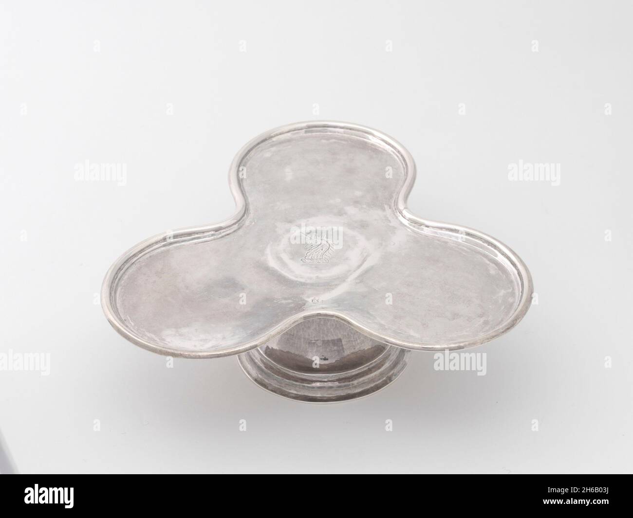 Lobed platter hi-res stock photography and images - Alamy
