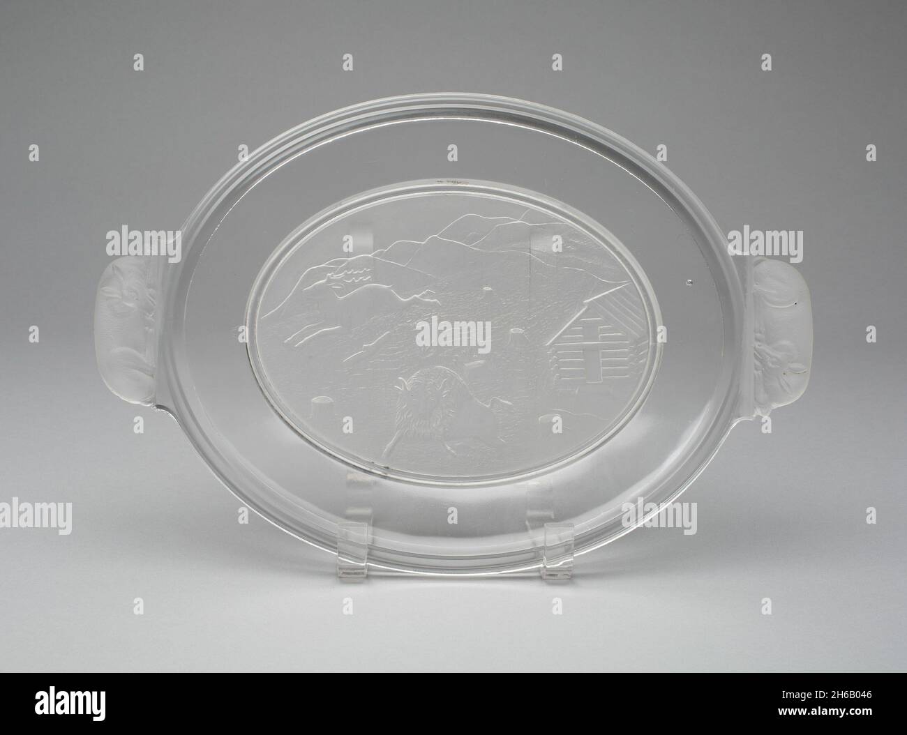 Oval shaped platter hi-res stock photography and images - Alamy