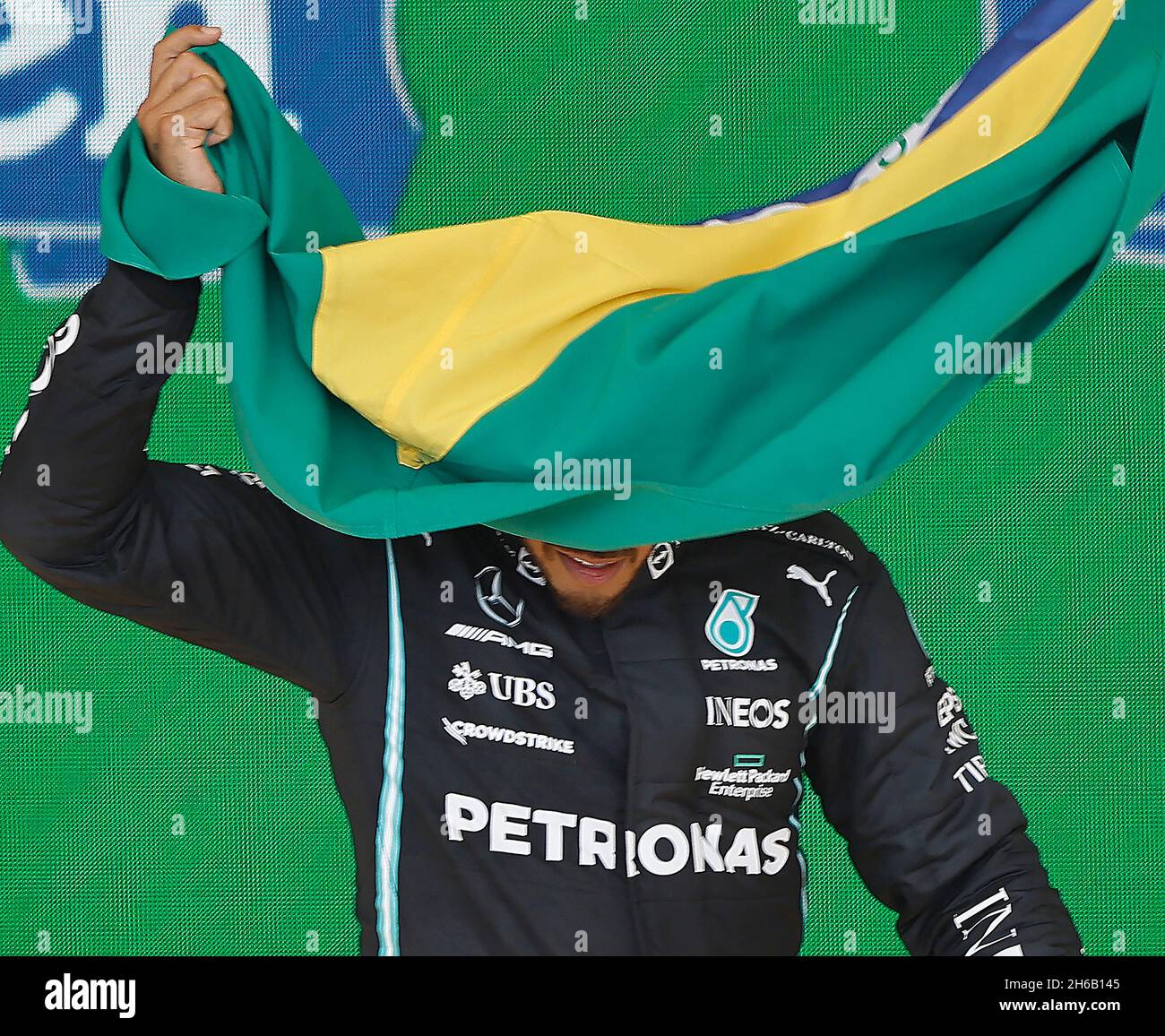 Lewis hamilton brazilian flag 2021 hi-res stock photography and images ...