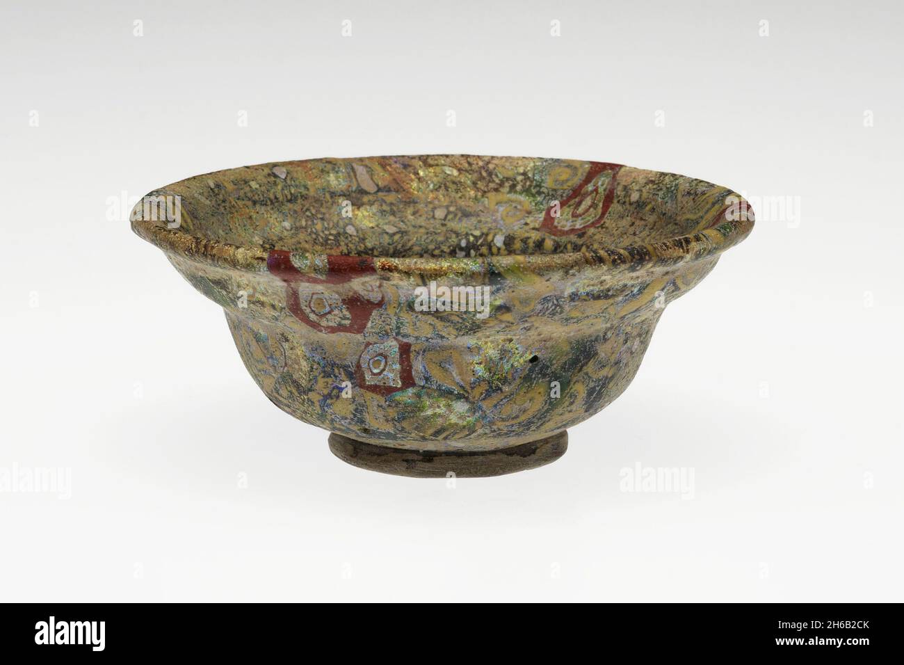 Ancient roman drinking cup hi-res stock photography and images - Alamy