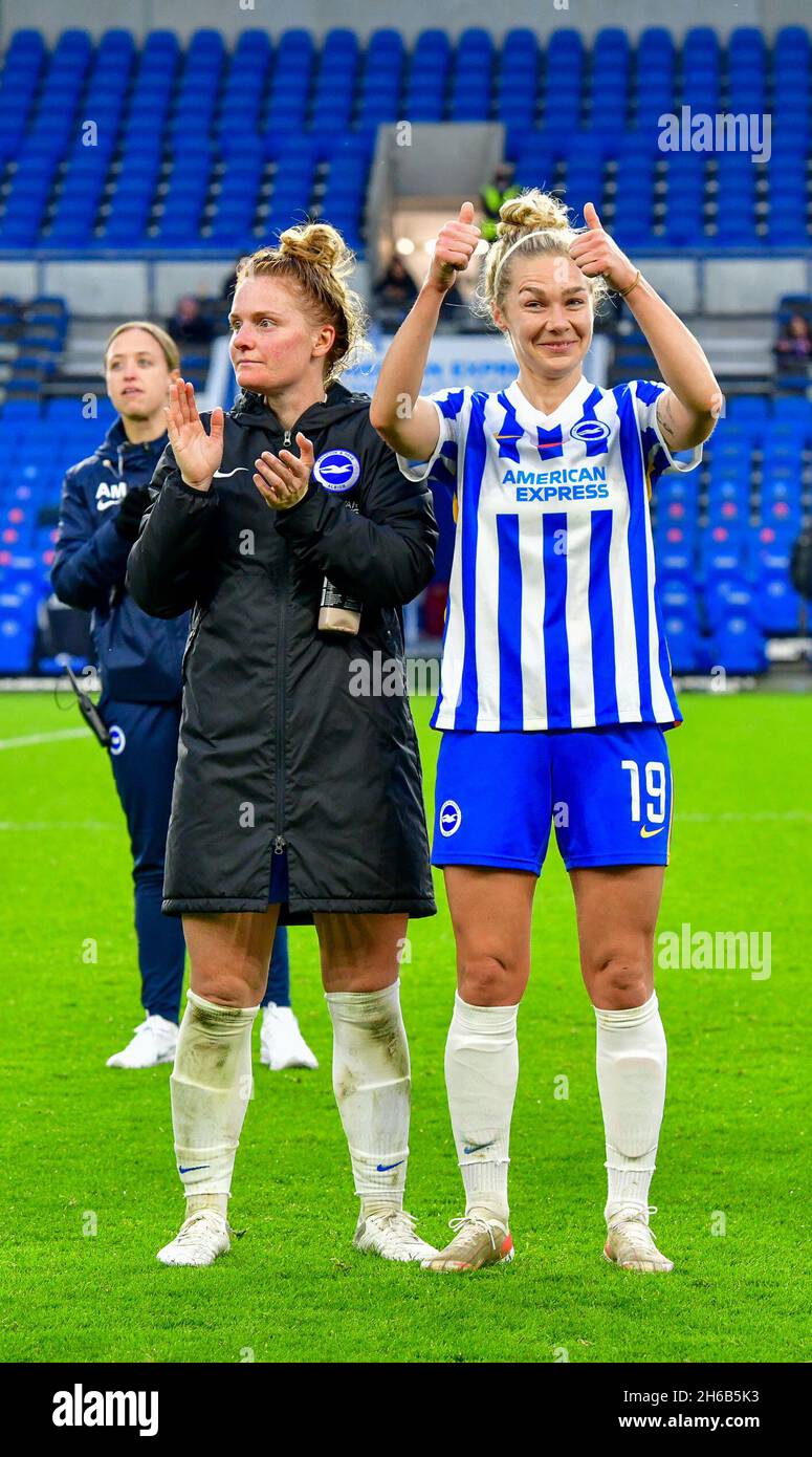 Emily simpkins hi-res stock photography and images - Alamy