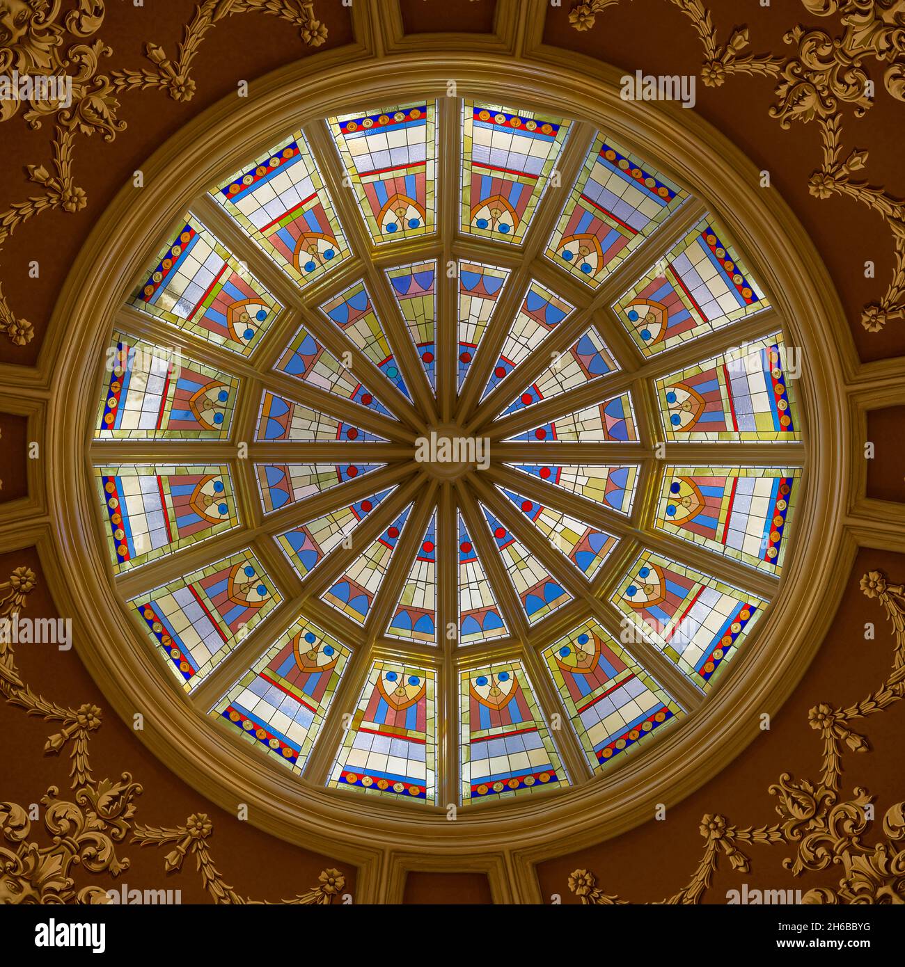 Inner dome from the floor of the rotunda of the Wyoming State Capitol ...