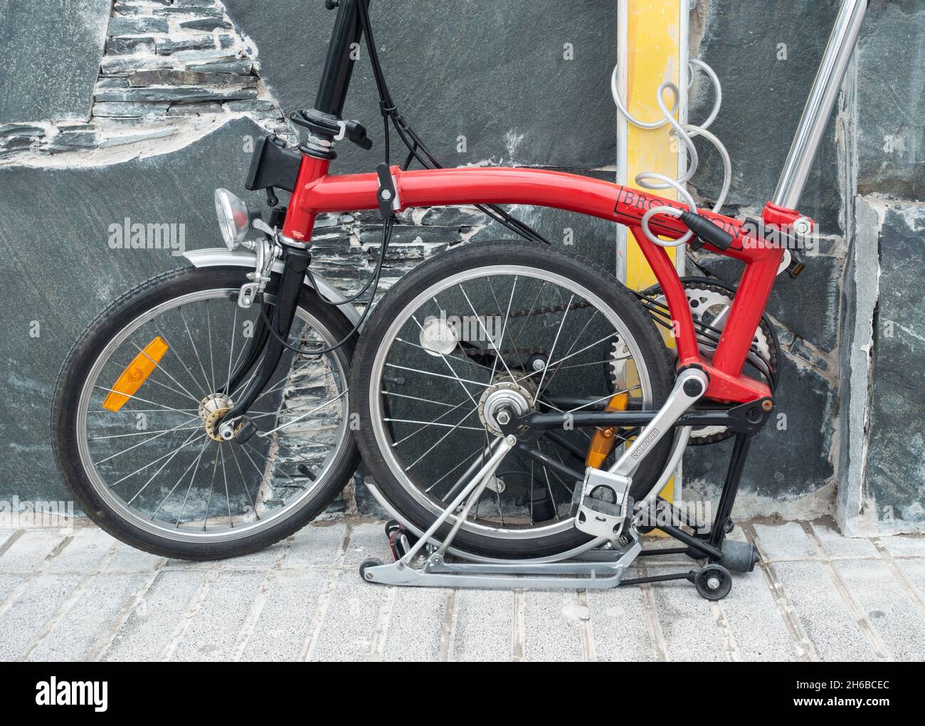 Brompton folding bike hi-res stock photography and images - Alamy