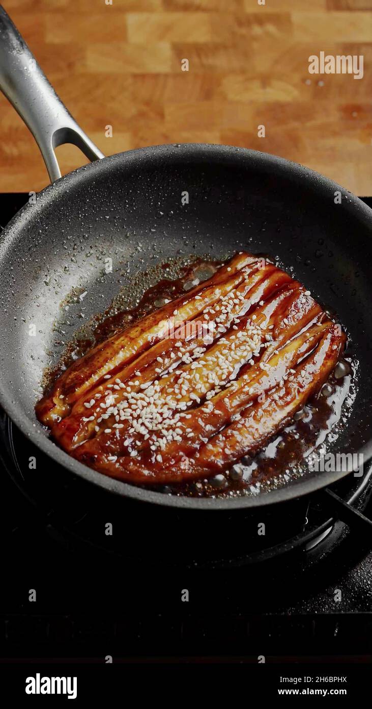 Food grill chef cook meat hi-res stock photography and images - Alamy
