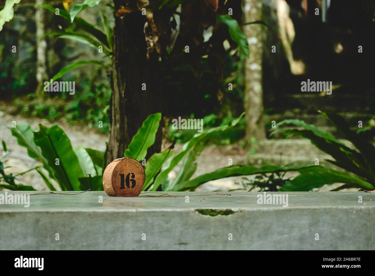 Number 16 sign hi-res stock photography and images - Alamy