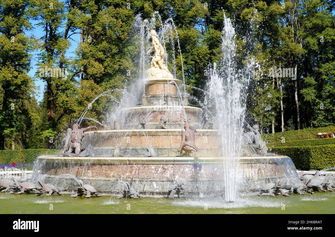 grand Bavarian Herrenchiemsee Palace, fountains, waterworks and parks ...