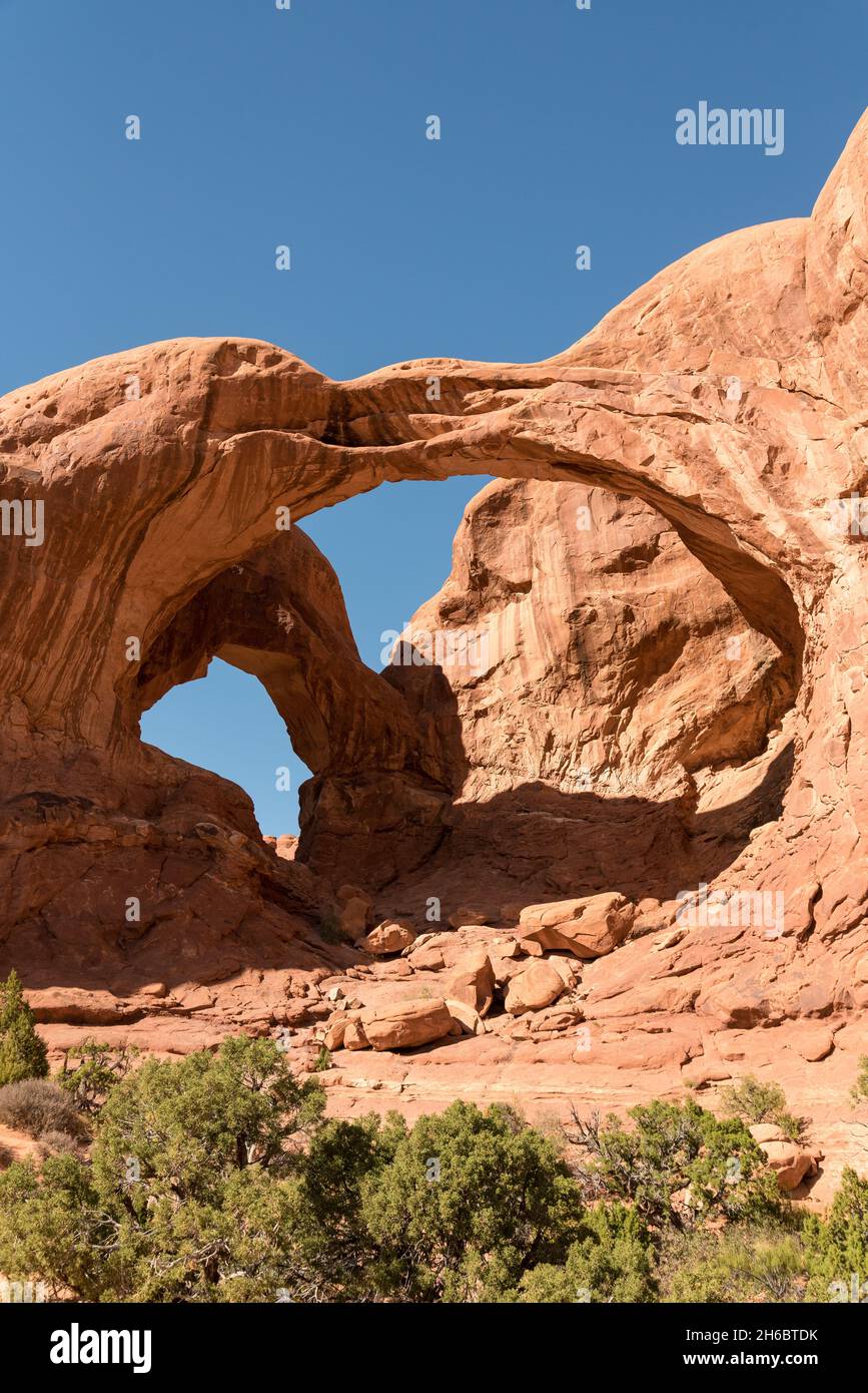 Twin arch arches national park hi-res stock photography and images - Alamy