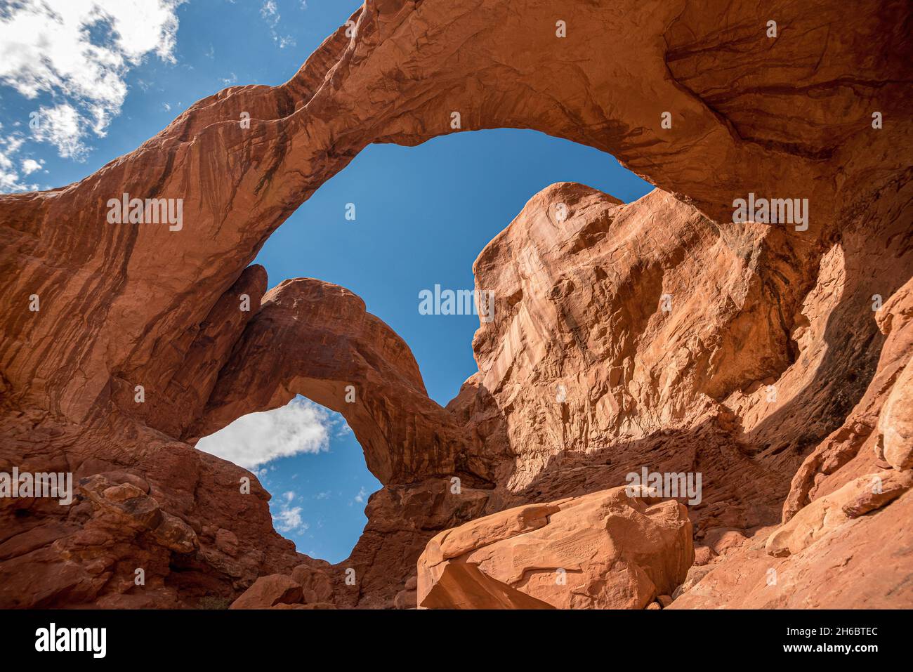 Twin arch arches national park hi-res stock photography and images - Alamy
