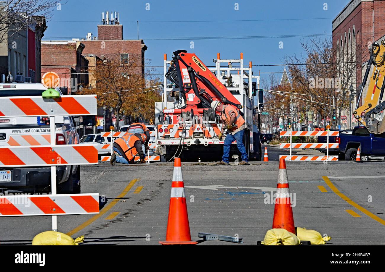Railroad track maintenance hi-res stock photography and images - Alamy