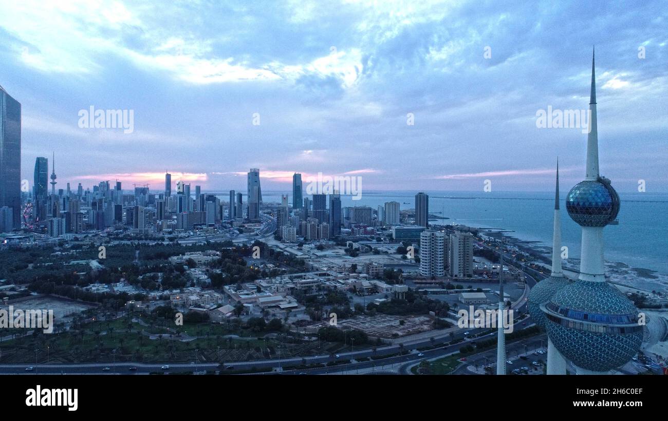 Kuwait city aerial view kuwait hi-res stock photography and images - Alamy