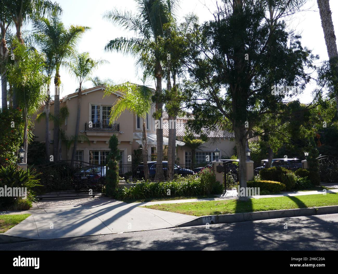 713 n linden drive hi-res stock photography and images - Alamy