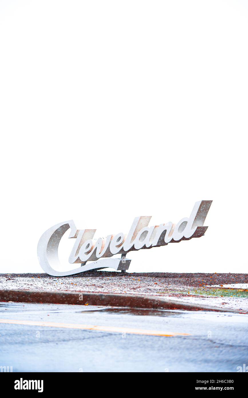 Cleveland Sign with Snow Stock Photo - Alamy