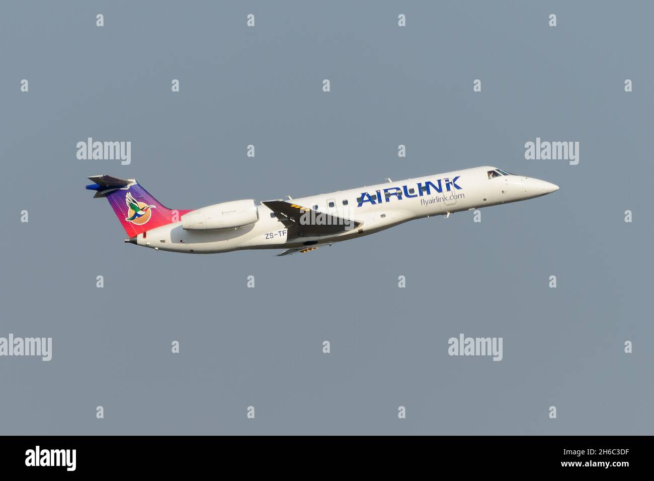 Airlink embraer 135 hi-res stock photography and images - Alamy