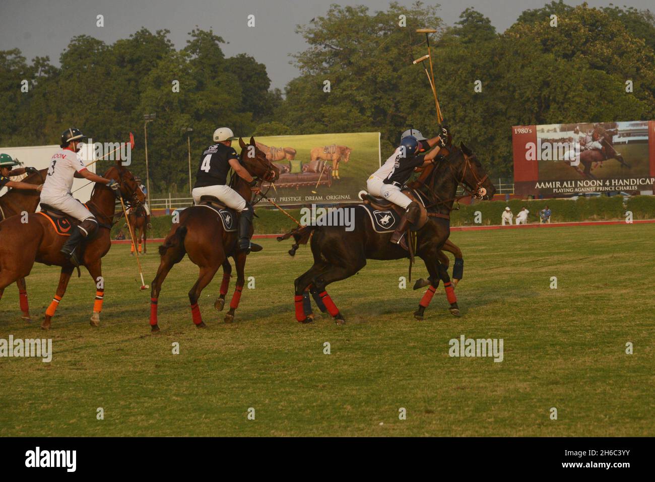 Lahore, Punjab, Pakistan. 14th Nov, 2021. Pakistani Players of Zacky ...
