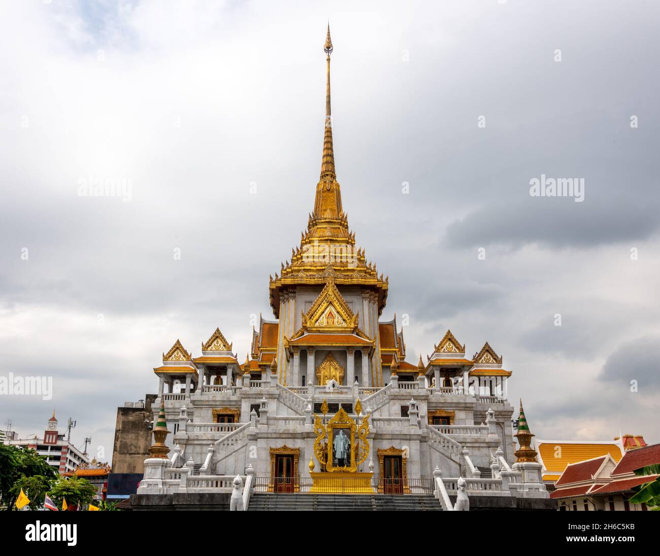 Bangkoks historic chinatown hi-res stock photography and images - Alamy