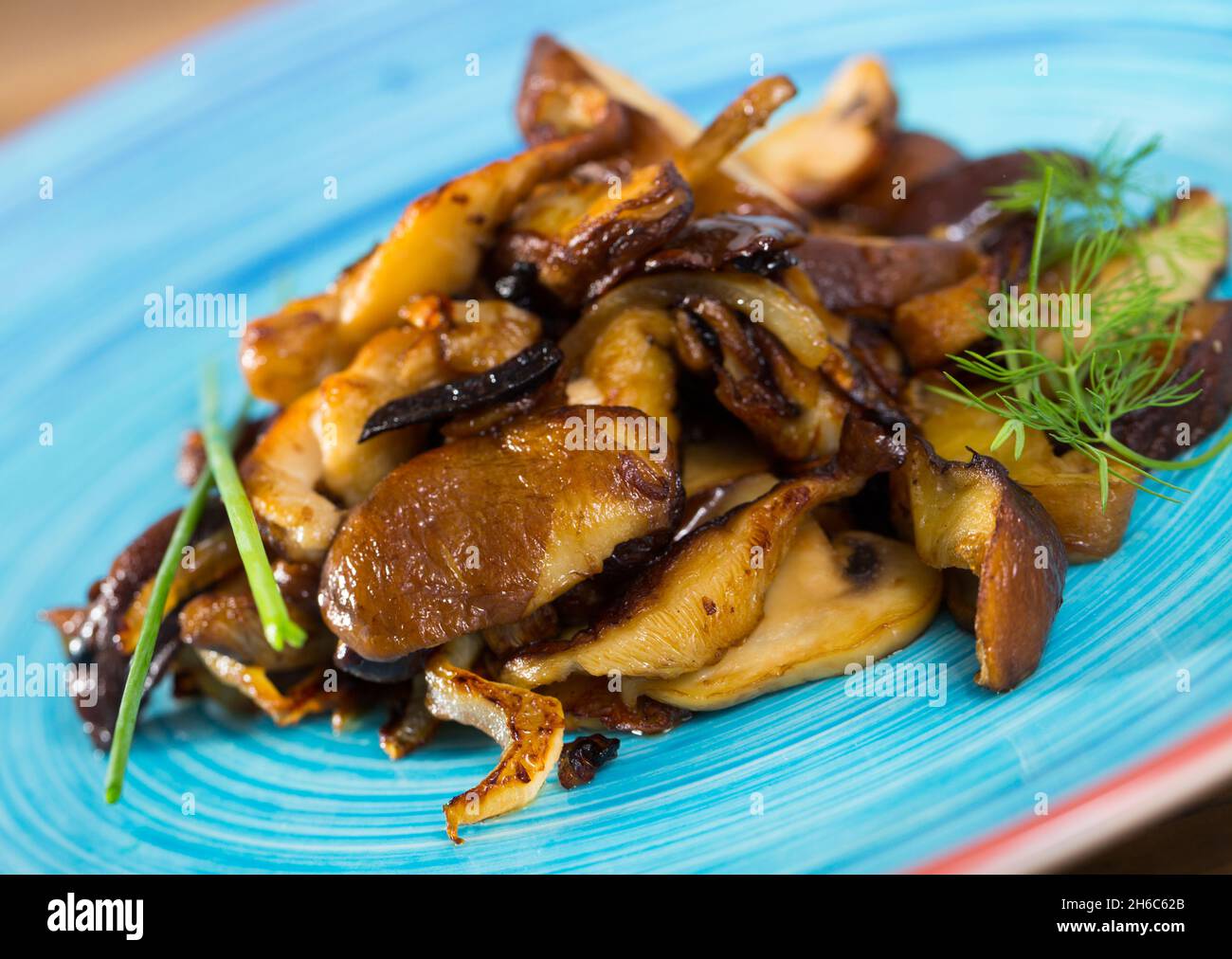 Roasted shiitake mushrooms Stock Photo - Alamy