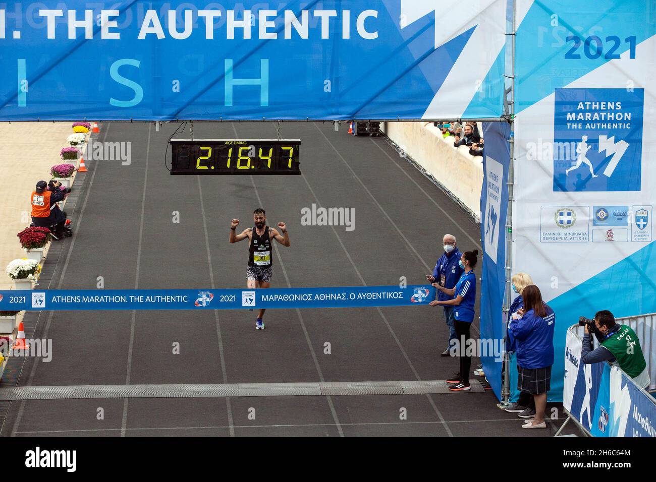 Greek marathon runner hi-res stock photography and images - Alamy