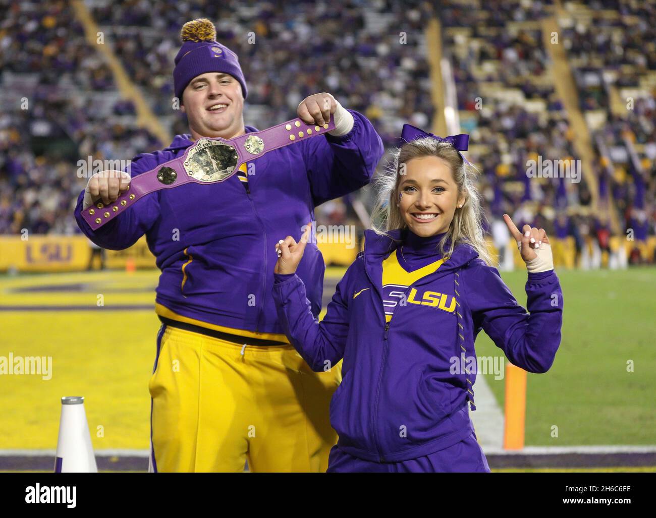 Baton Rouge, LA, USA. 13th Nov, 2021. LSU cheerleaders pose with their ...