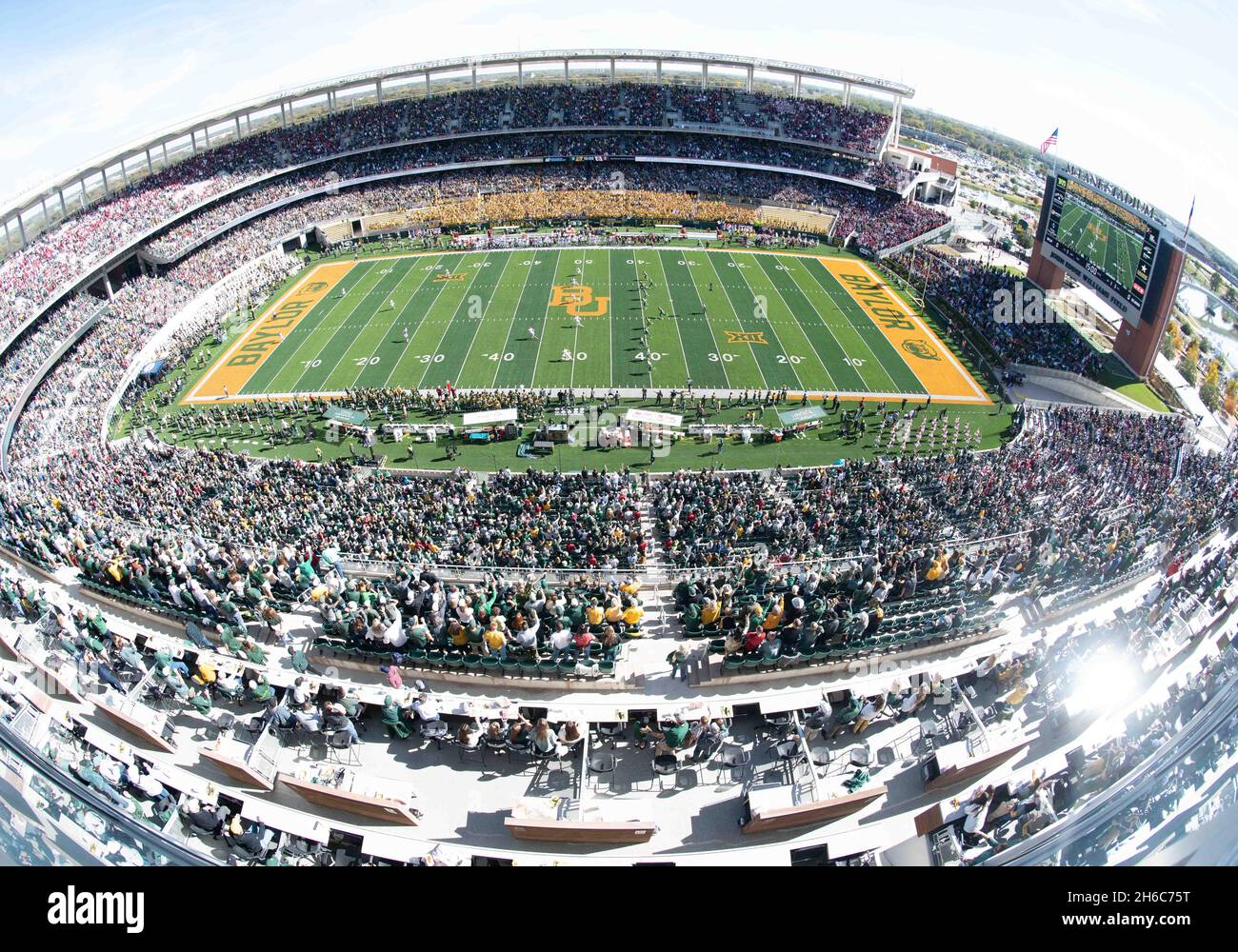 November 13 2021: Kickoff at the NCAA Football game between the ...