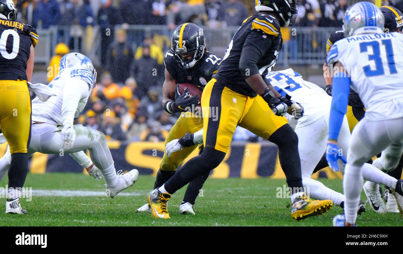 November 14th, 2021: Najee Harris #22 during the Pittsburgh Steelers vs ...
