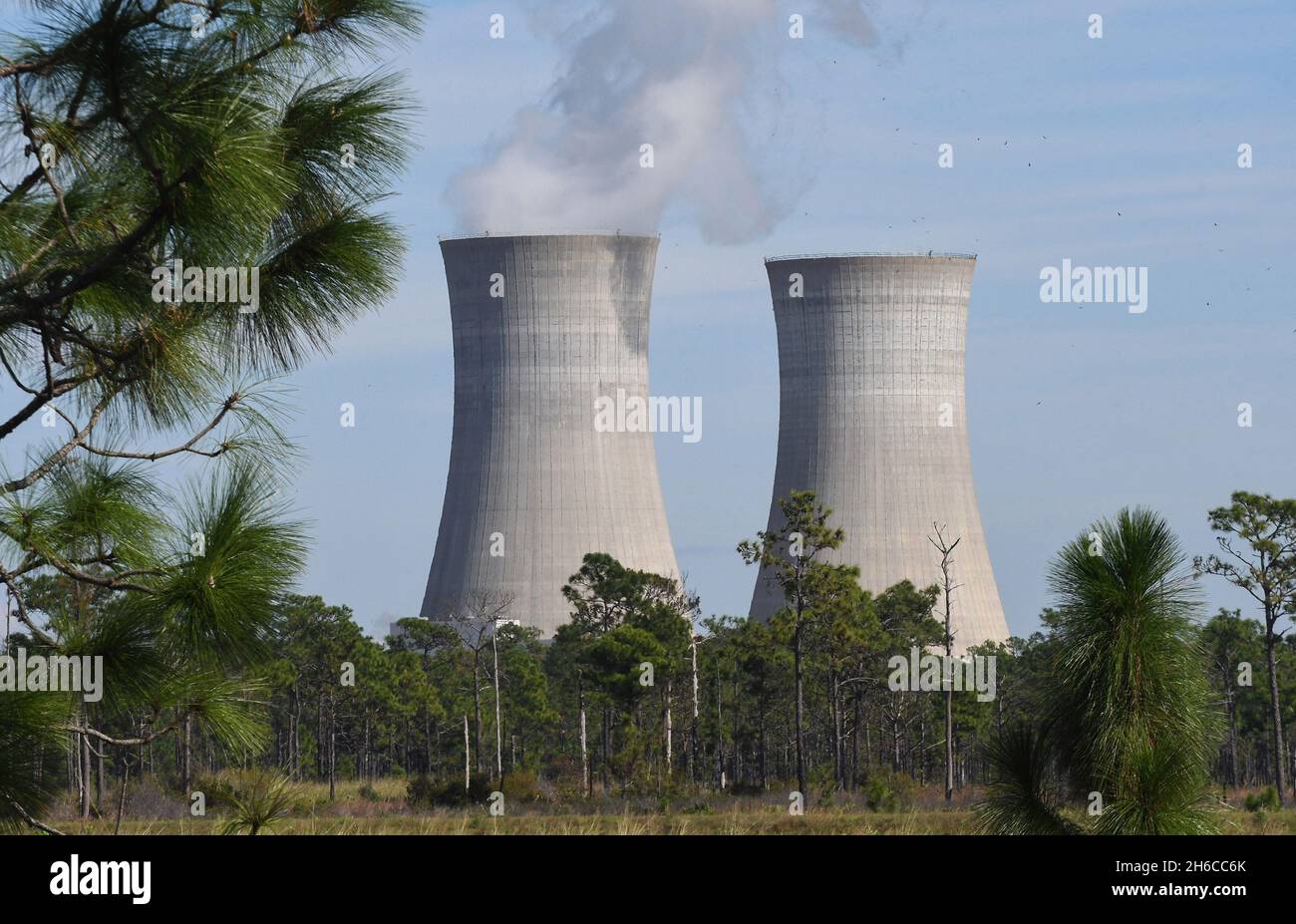 Orlando, United States. 14th Nov, 2021. The cooling towers at the ...