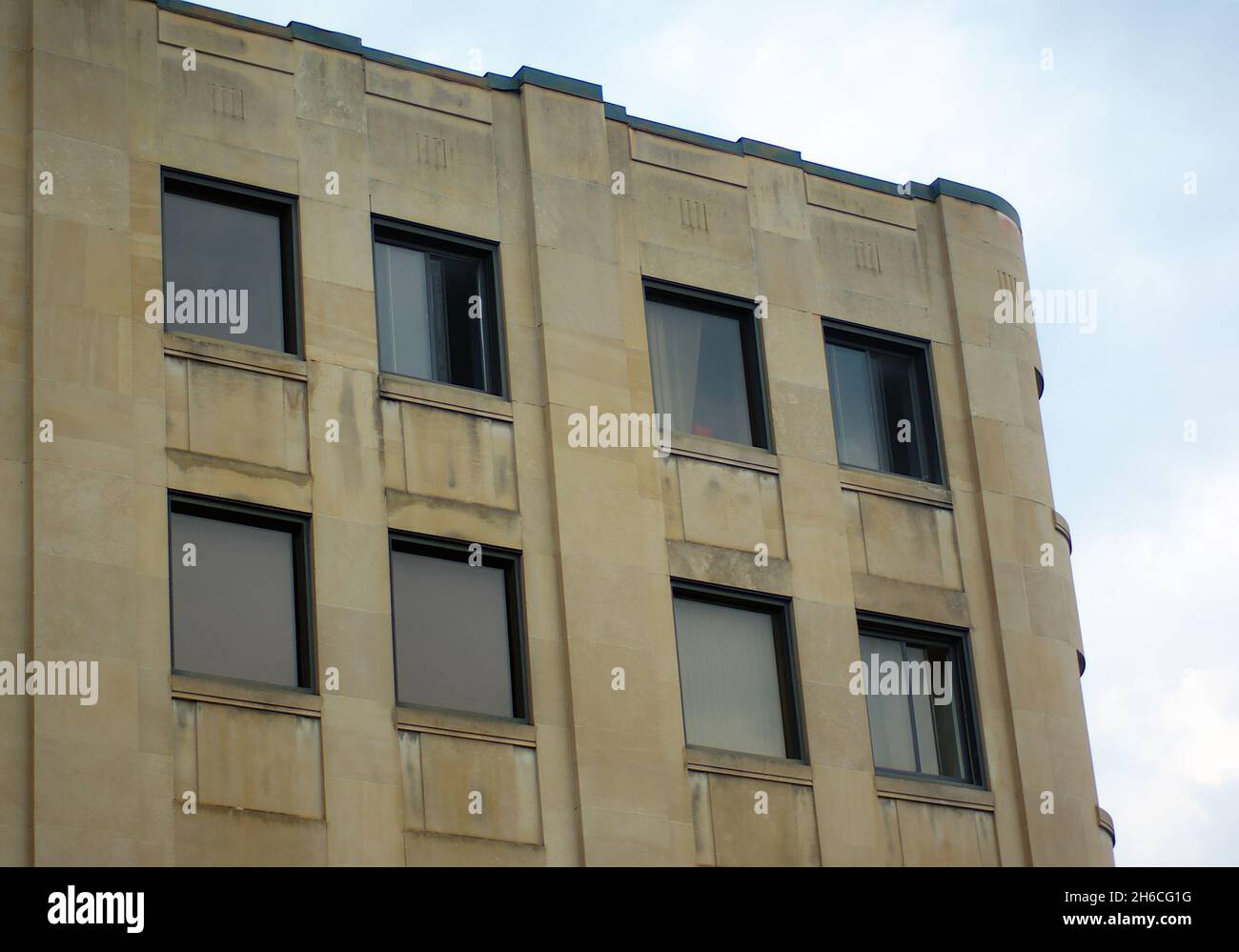 Windows downtown hi-res stock photography and images - Alamy