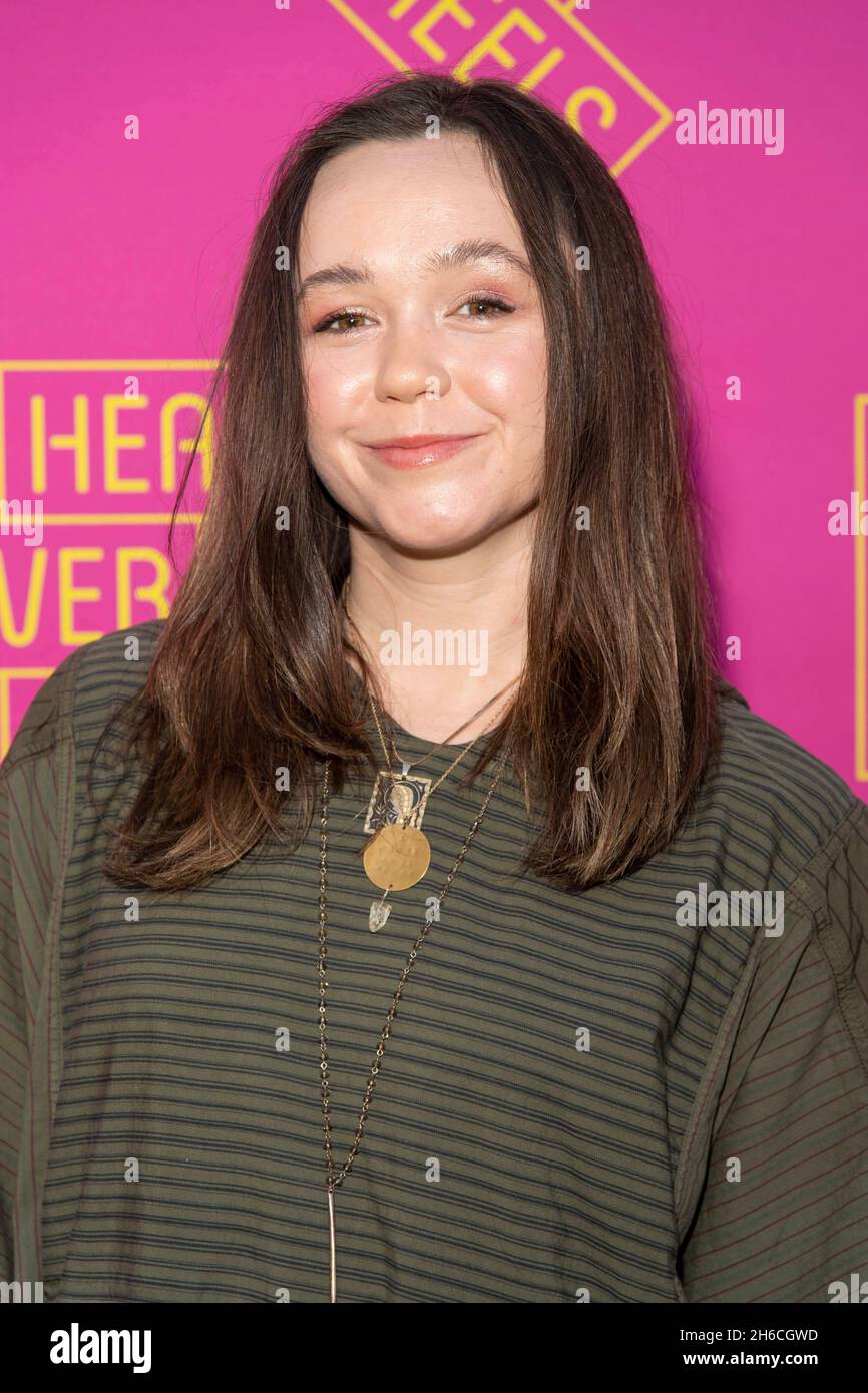 Pasadena, CA, November 14, 2021 Emily Skeggs attends "Head Over Heels ...
