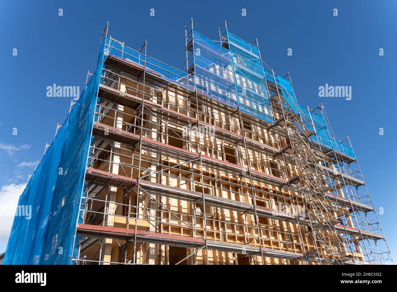 Construction site of modern wooden apartment house Stock Photo - Alamy Construction site of modern wooden apartment house Stock Photo - Alamy