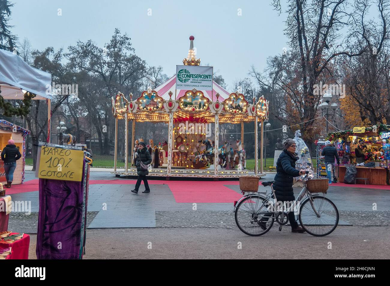 Bicycle carousel hi-res stock photography and images - Alamy