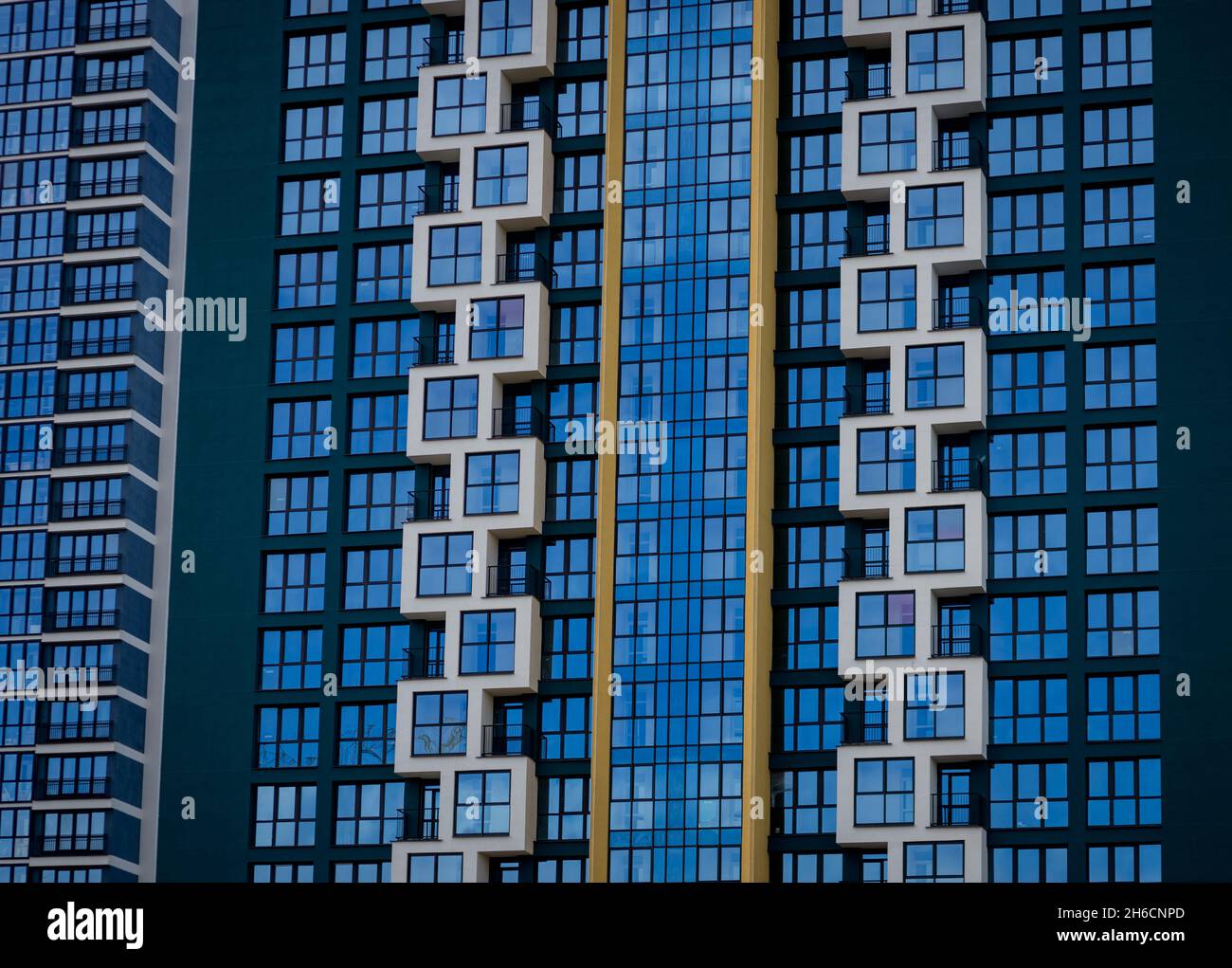 multi-storey residential building. many windows Stock Photo - Alamy