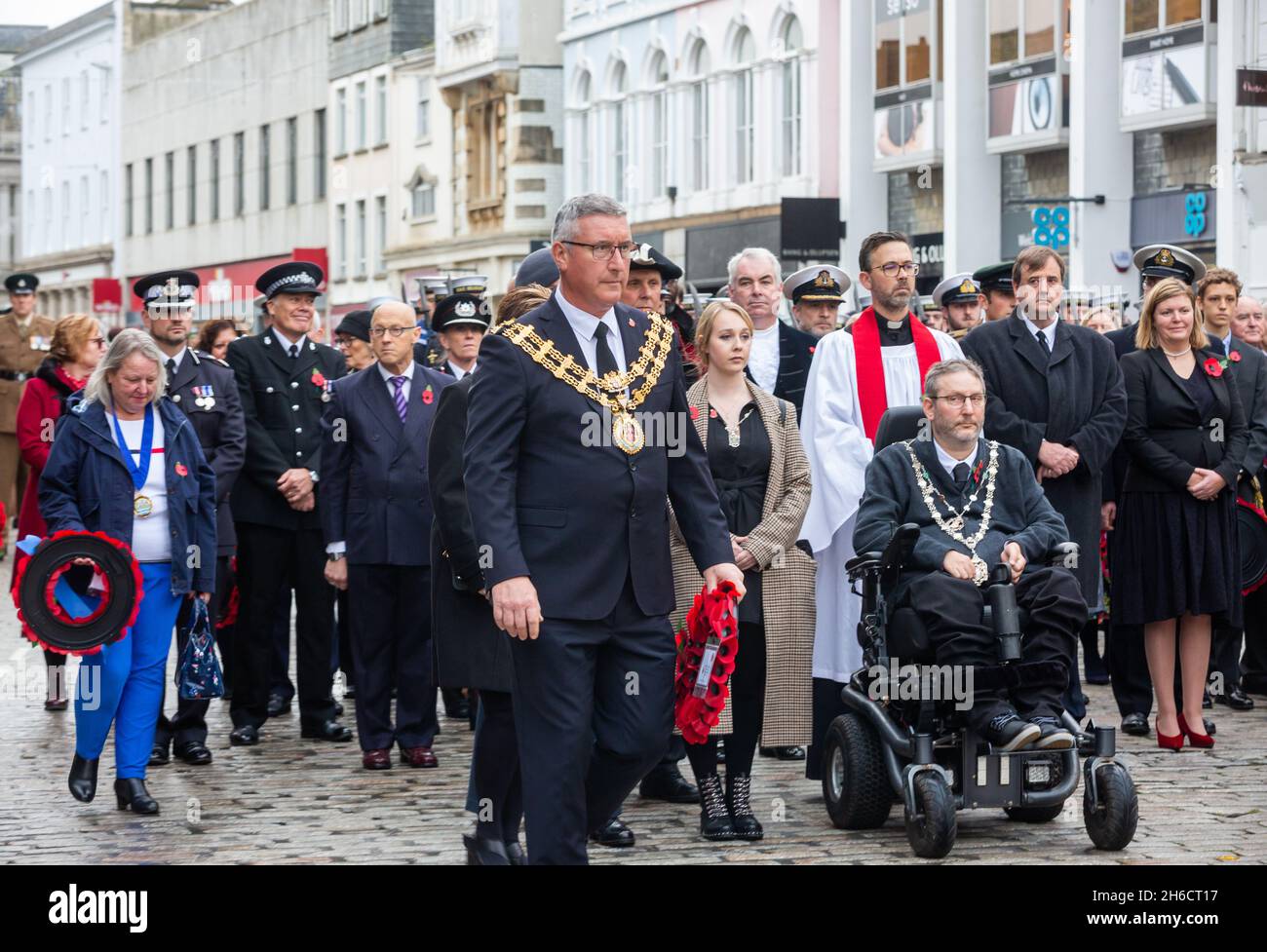 Jeremy Cooper, Mayor of Bodmin lays Wreath at a ceremony at the War ...