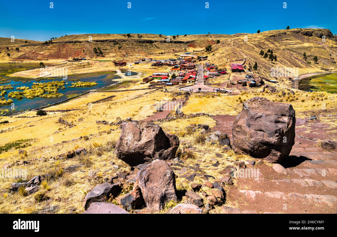 Sillustani, a pre-Incan cemetery near Puno in Peru Stock Photo - Alamy