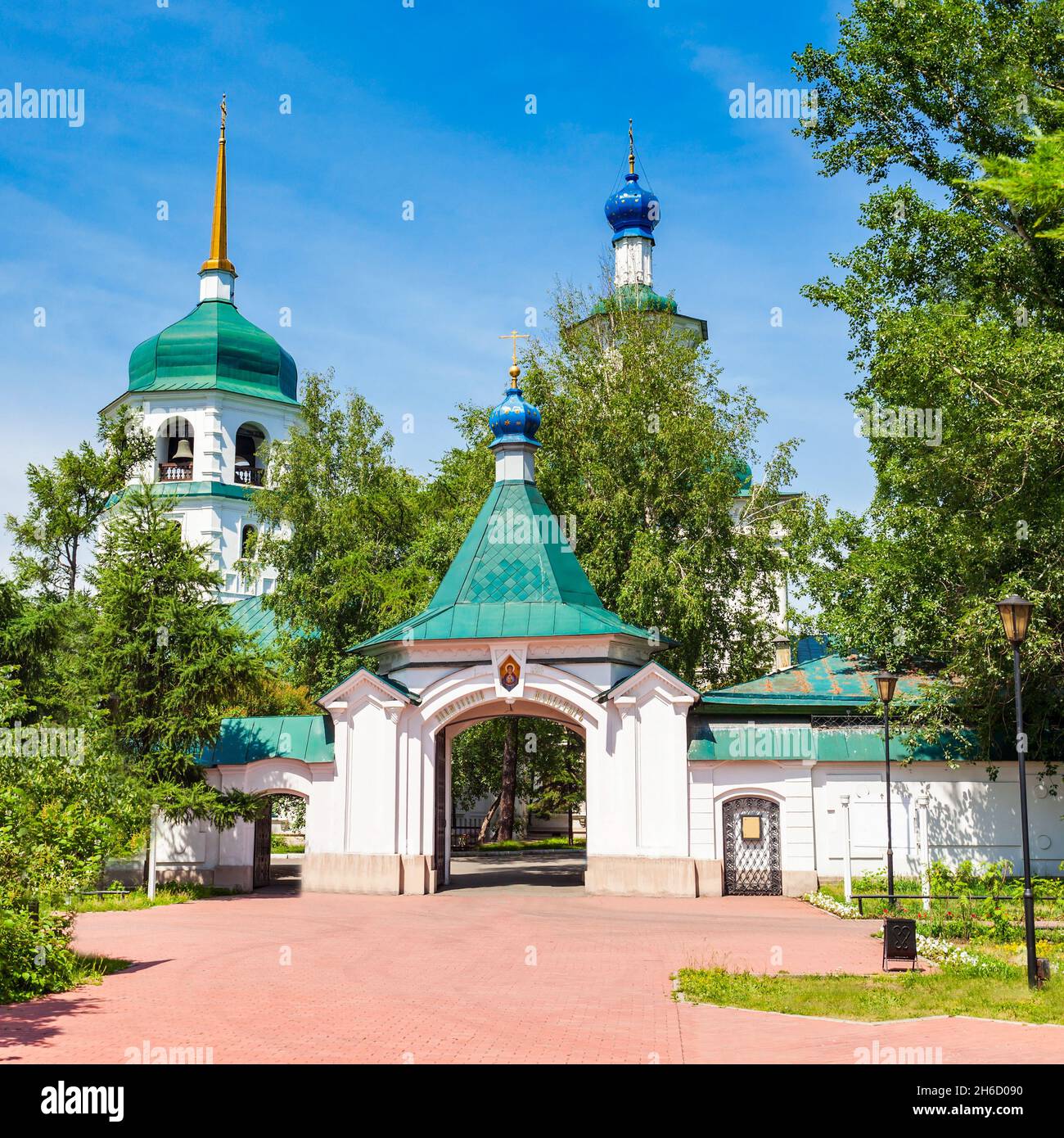 Russian monasteries hi-res stock photography and images - Alamy