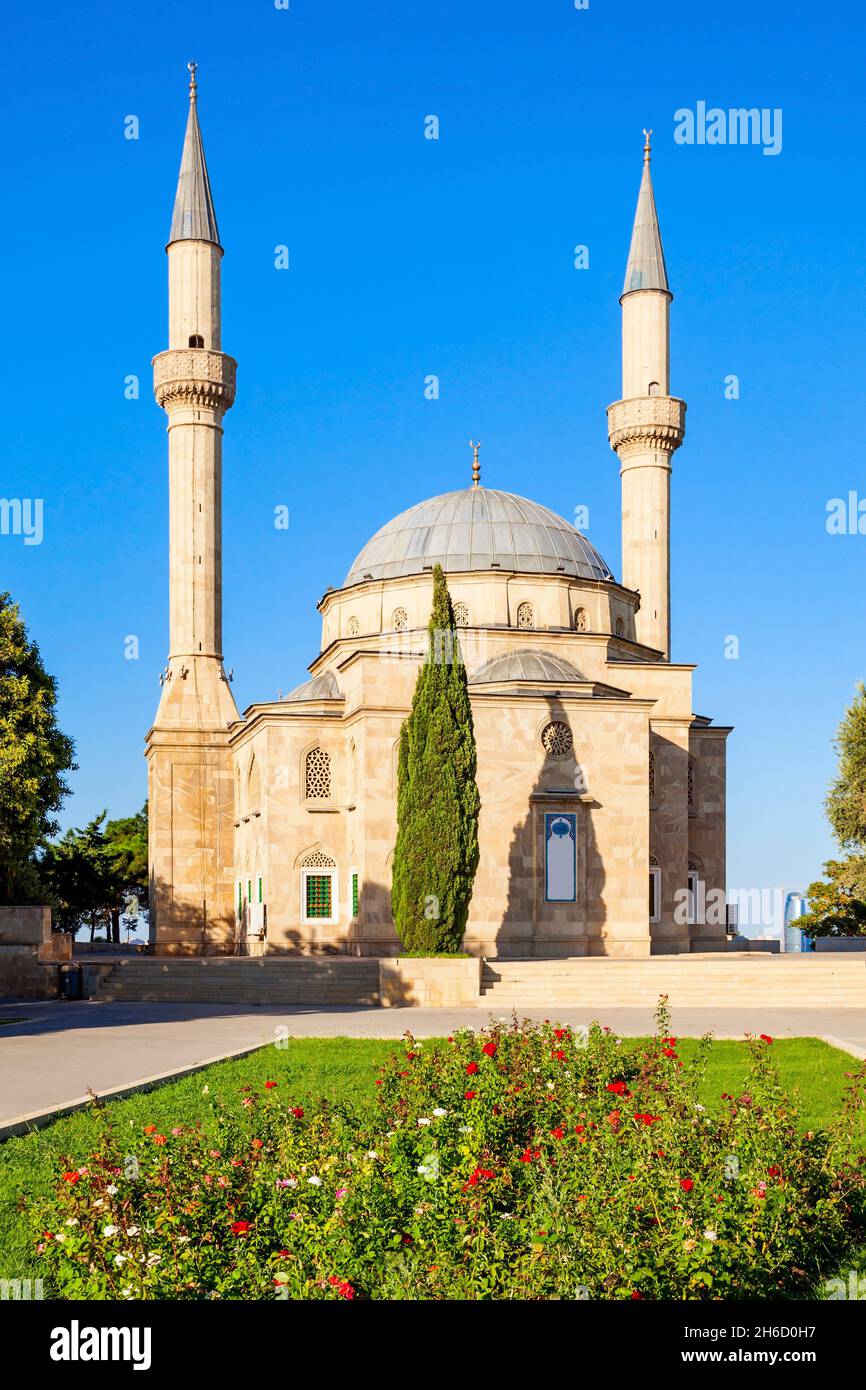 The Mosque of the Martyrs or Turkish Mosque is a mosque in Baku ...