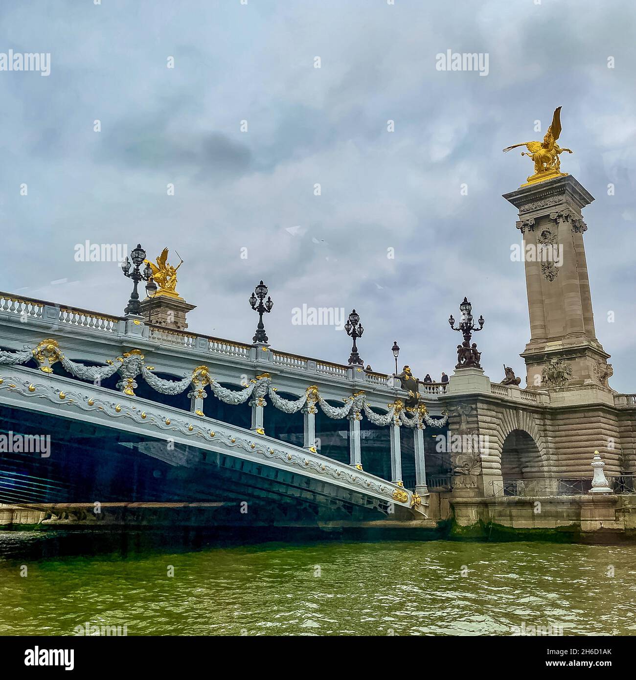 A deck arch bridge that spans the Seine in Paris Stock Photo - Alamy