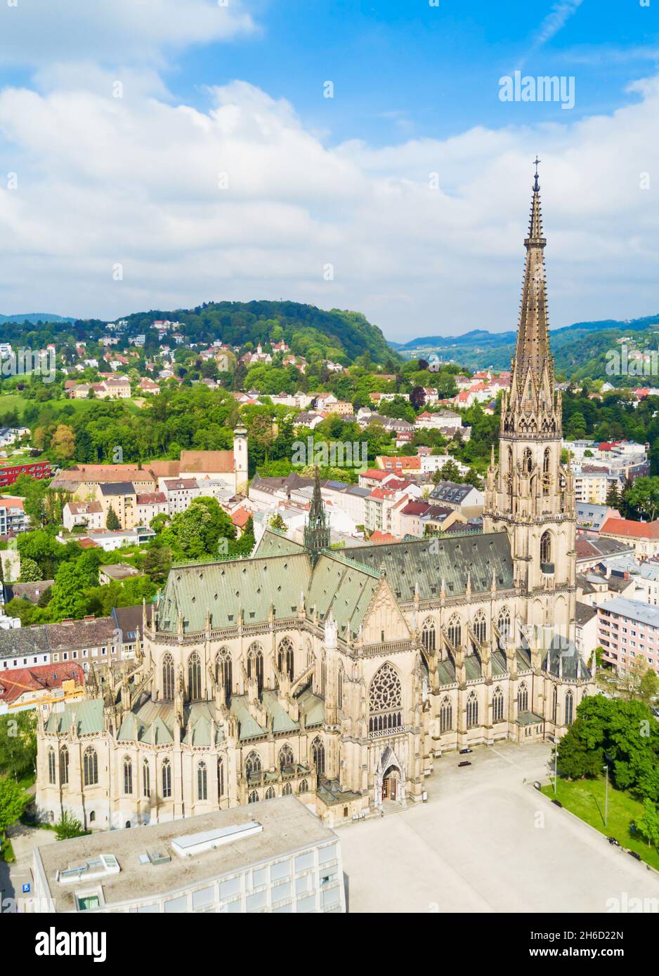 Old cathedral linz aerial hi-res stock photography and images - Alamy
