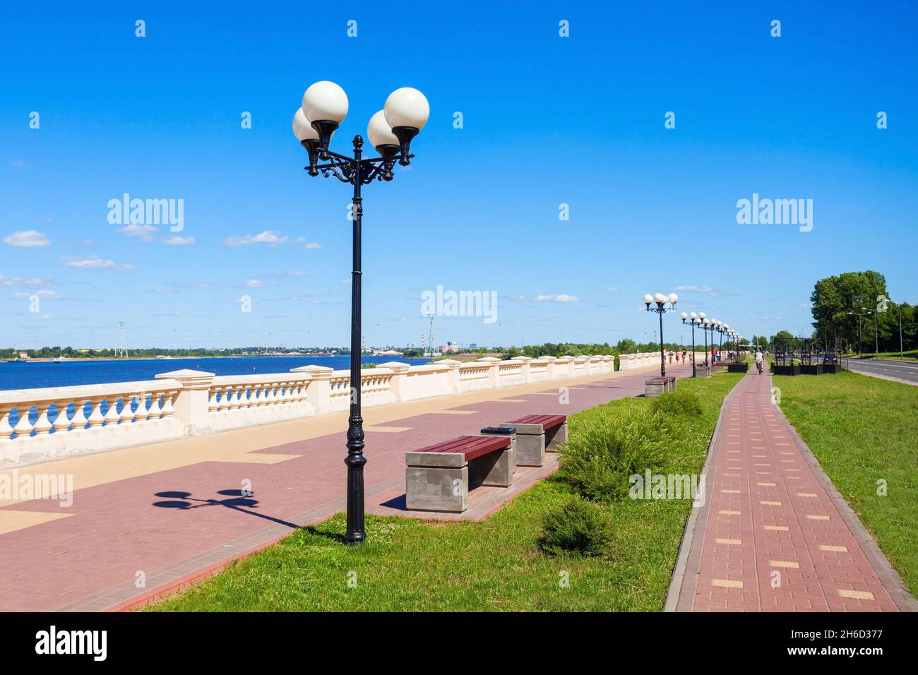 Lower Volga embankment on Volga river in Nizhny Novgorod in Russia Stock Photo - Alamy