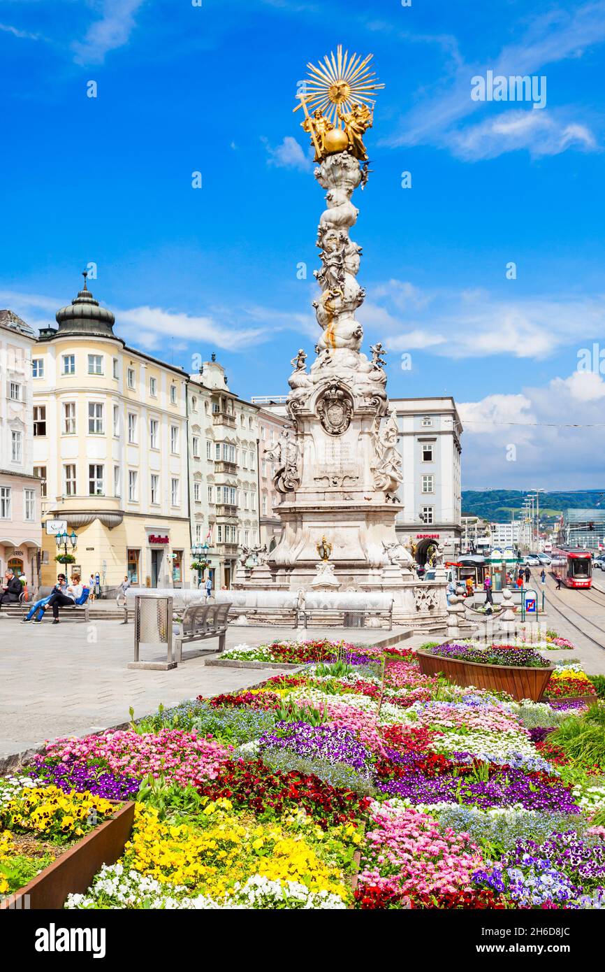 LINZ, AUSTRIA - MAY 15, 2017: Holy Trinity column on the Hauptplatz or ...