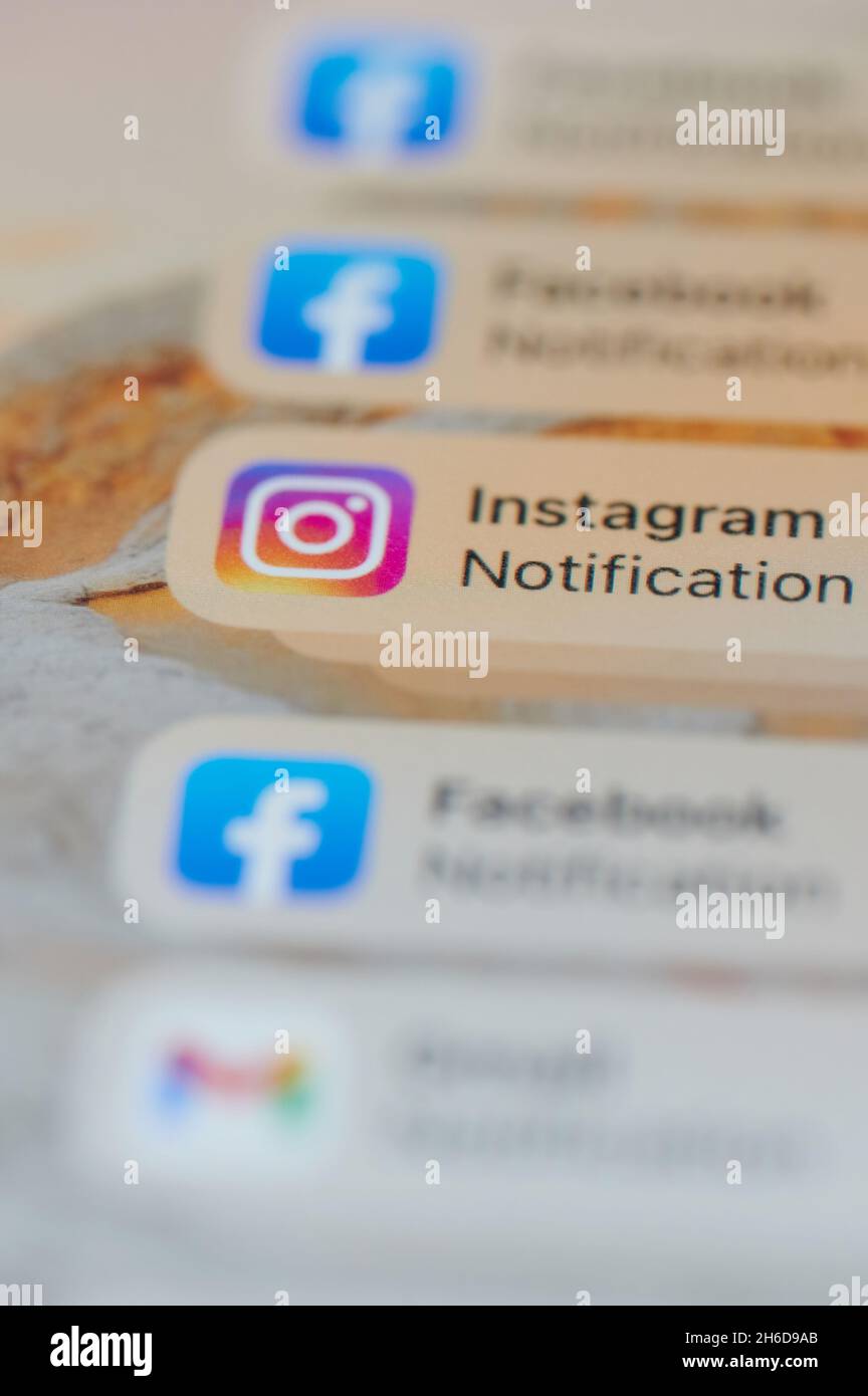 Notification hi-res stock photography and images - Alamy