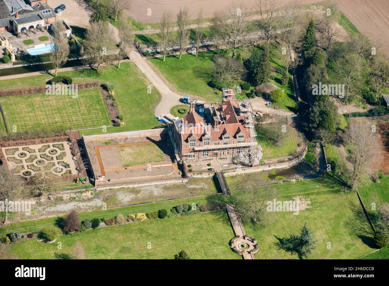 Rebuilt elizabethan style hi-res stock photography and images - Alamy