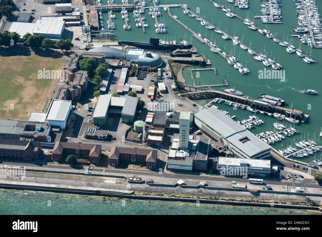 Submarine escape training tank hi-res stock photography and images - Alamy