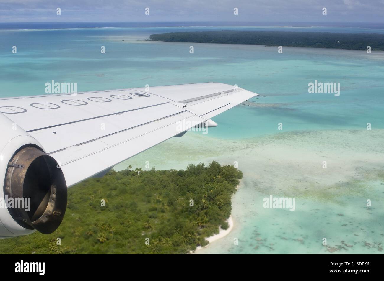 Flying into Aitutaki Isalnd, Cook Islands, Aitutaki Stock Photo - Alamy