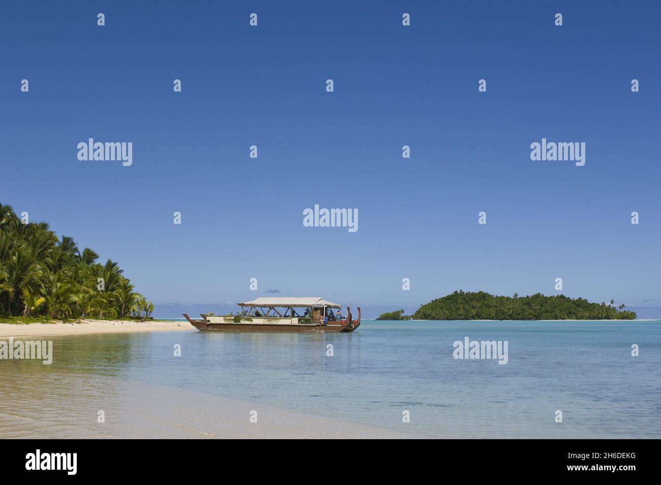 Polynesian island islands hi-res stock photography and images - Alamy