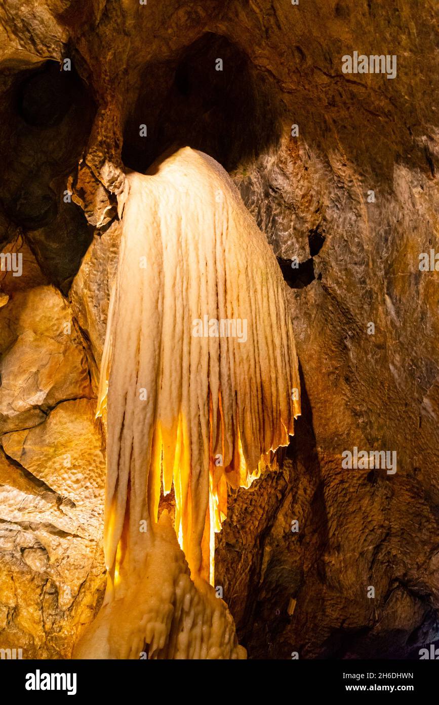 Ceiling stalactite hi-res stock photography and images - Alamy