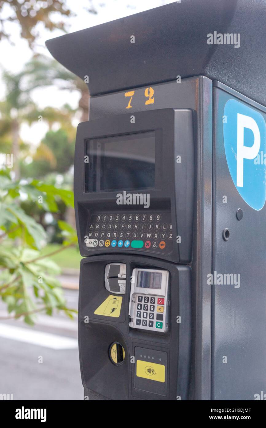 Car parking machine hi-res stock photography and images - Alamy