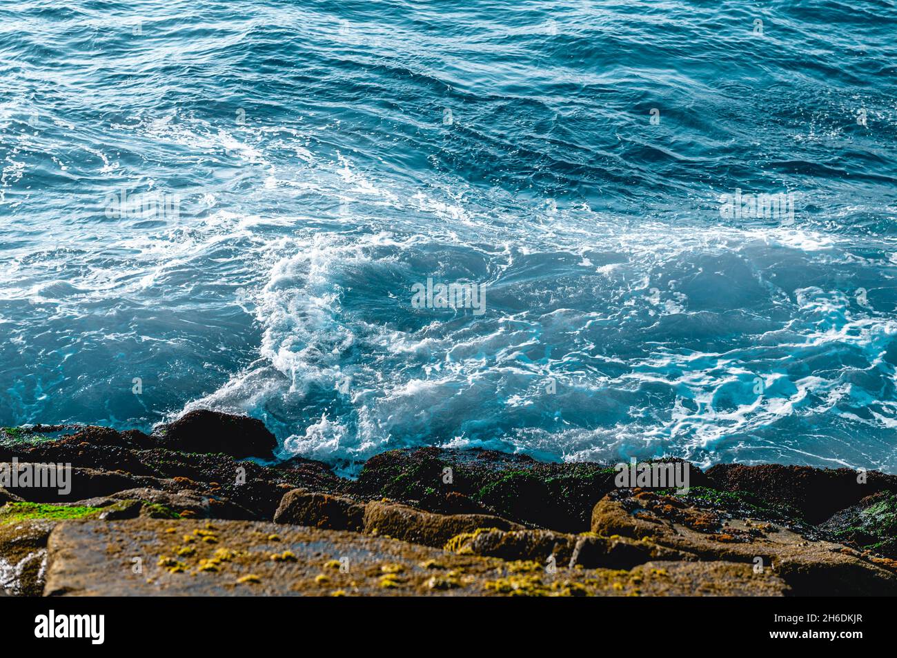Waves of the Atlantic Ocean Stock Photo - Alamy