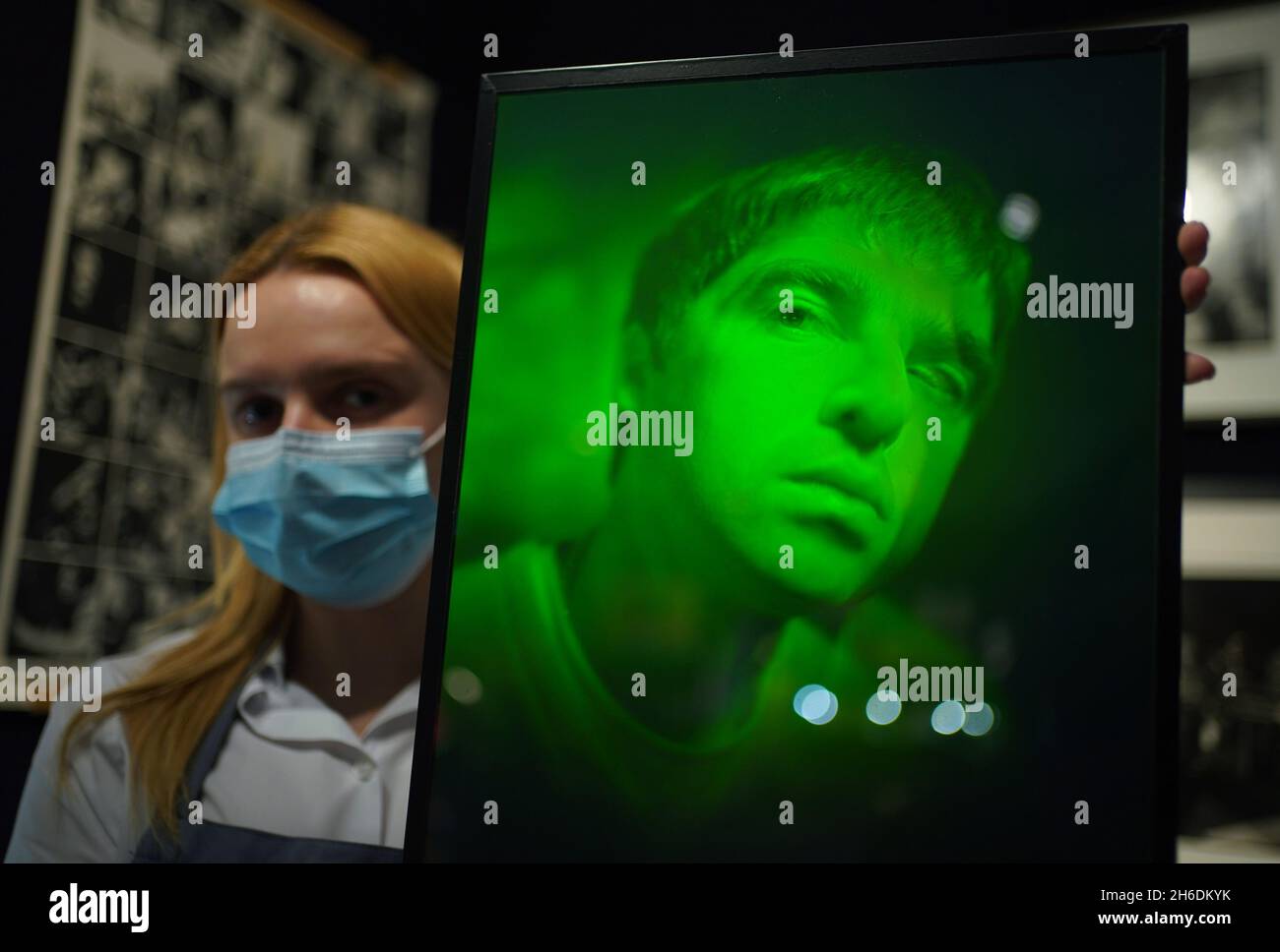 Noel gallagher 1997 hi-res stock photography and images - Alamy