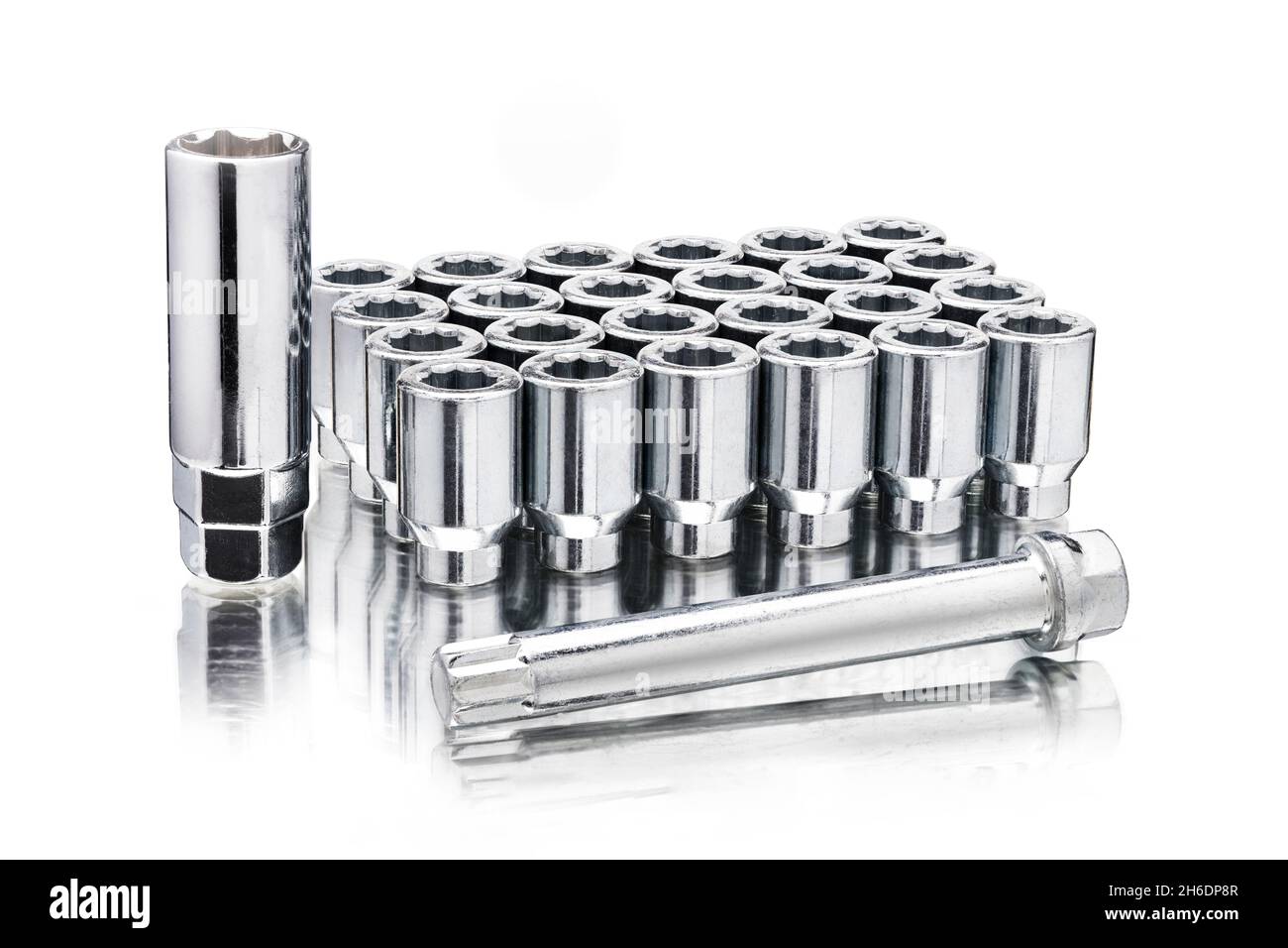 a set of chrome-plated wheel nuts, wheel ten-beam nuts and a key ...