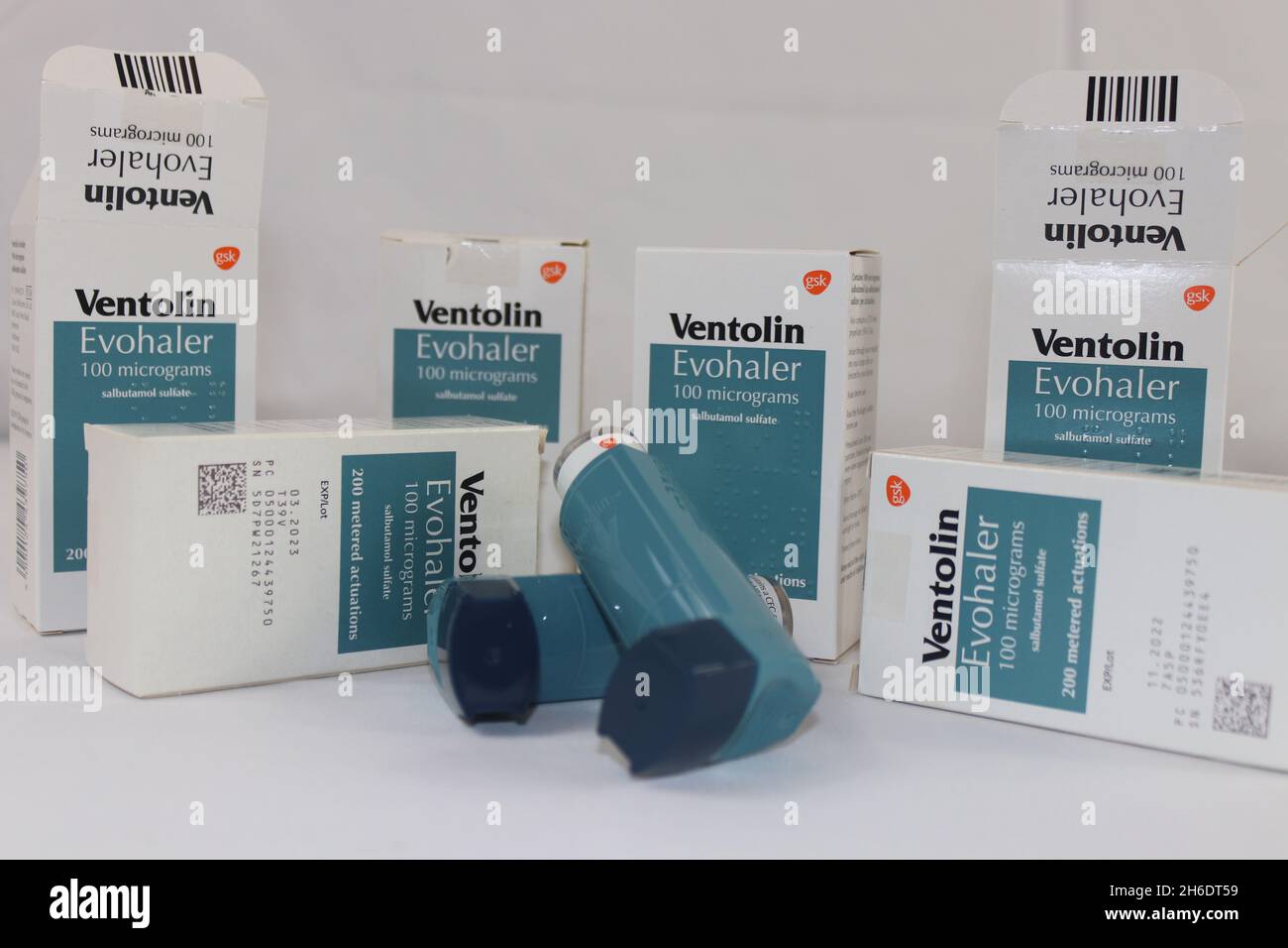 Ventolin pump hi-res stock photography and images - Alamy